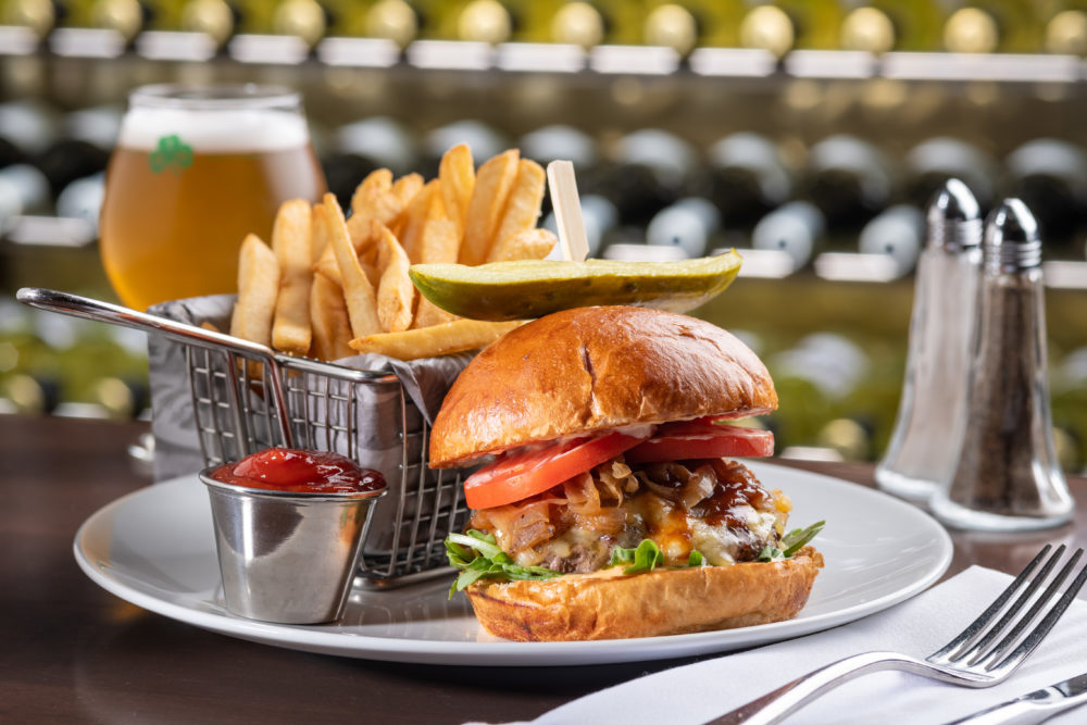 Gallery | Pat Quinn's Restaurant & Bar - Tsawwassen, BC
